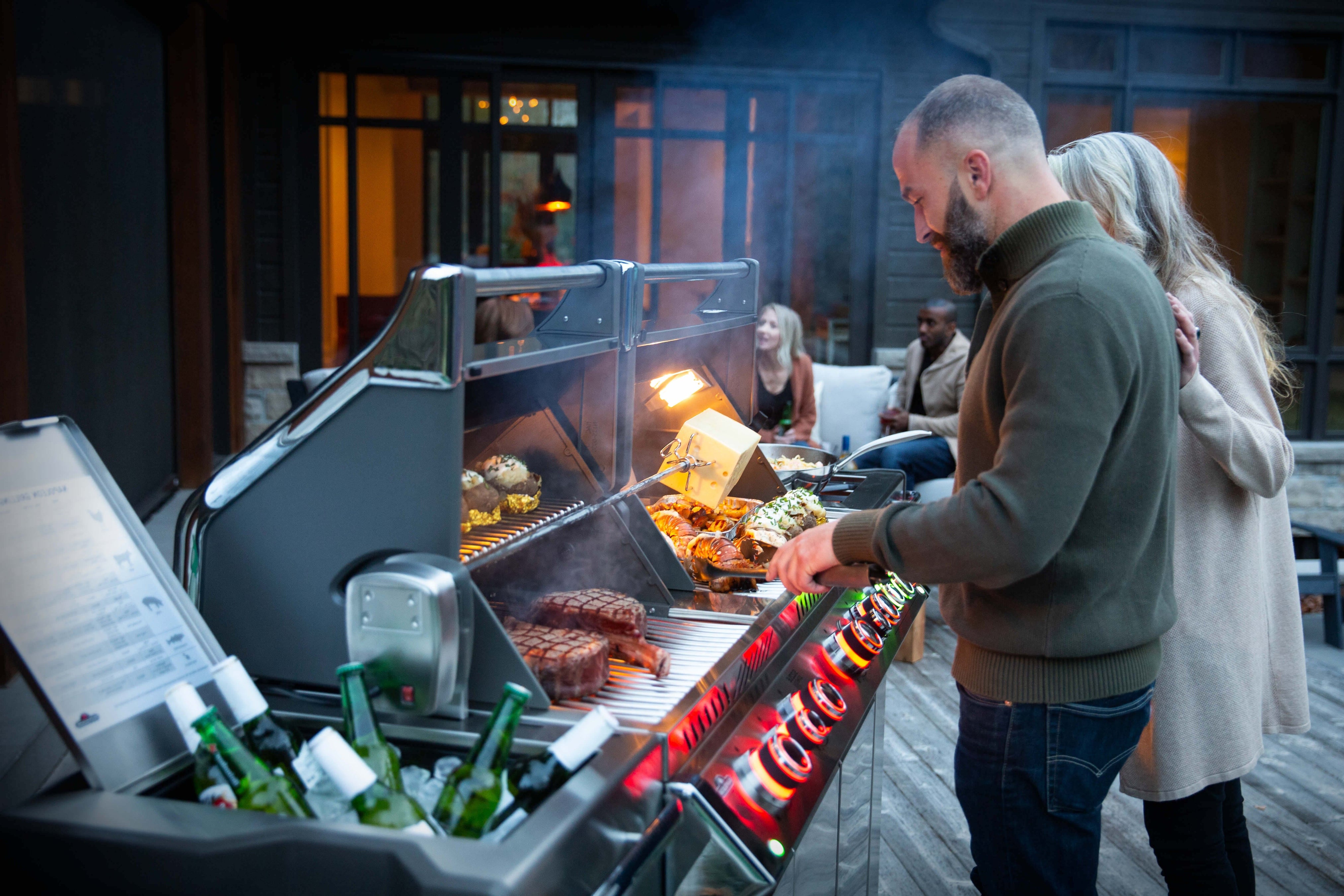 BBQ Grills, Smokers & Outdoor Kitchens : BBQing.com Canada