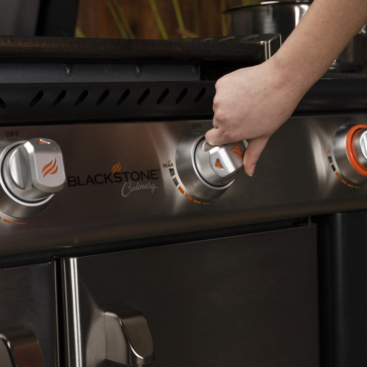 Blackstone 28" Culinary Pro XL Griddle with Rangetop Burner — BBQing.com