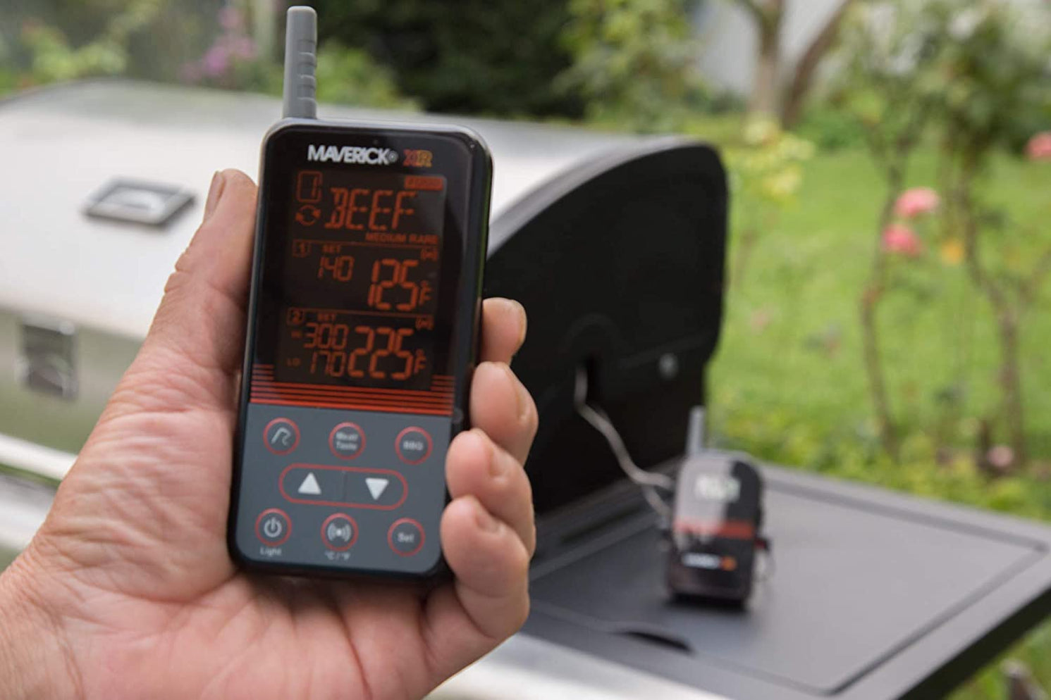 Maverick XR-40 Wireless Extended Range Digital Thermometer — BBQing.com